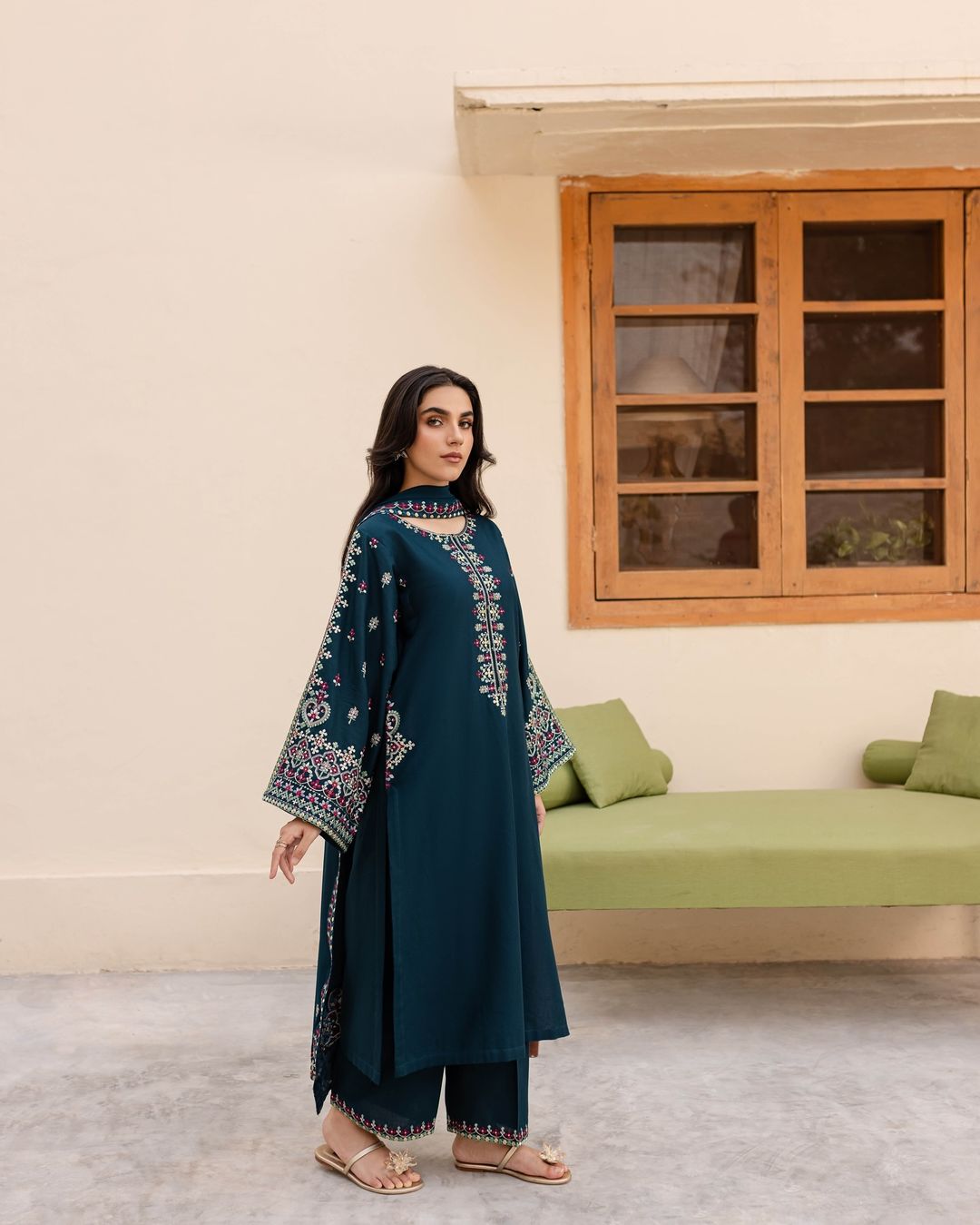 Aadab Embroidered 3pcs – Silai Karhai