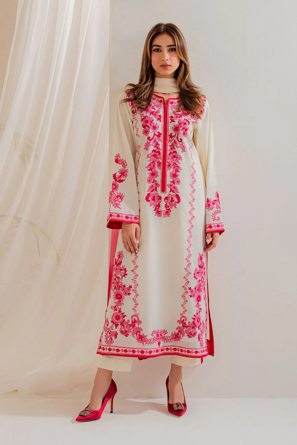 Raya Embroidered 3pc – Silai Karhai
